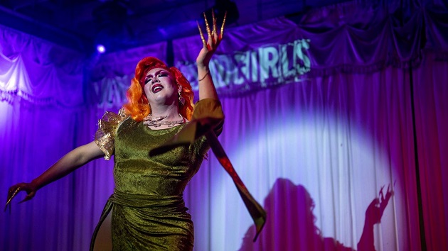 Judge halts drag show restrictions from taking effect in Texas – Connect FM | Local News Radio ...