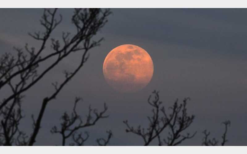 Supermoon Visible Tuesday Night – Connect FM | Local News Radio ...